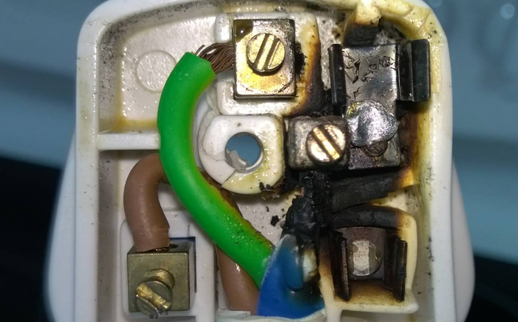 Electrical Fault Diagnosis and Repair Electrician | Plugs Electrical